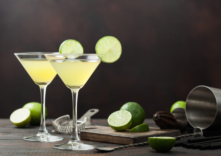 10 Best Well Cocktails to Drink
