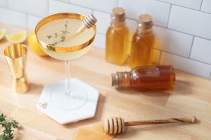 18 Best Vintage Cocktails to Drink