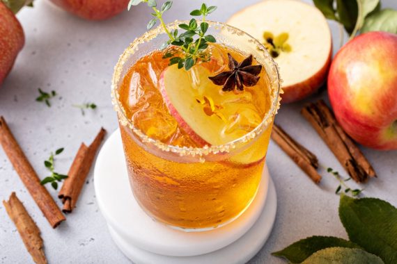 15 Best Apple Cocktails to Drink