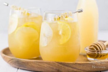 15 Best Pear Cocktails to Try this Season