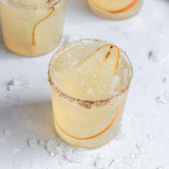 15 Best Pear Cocktails to Try this Season