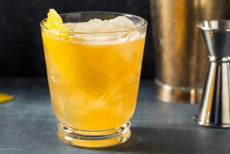 10 Best Honey Cocktails for a Sweet Time - MyBartender