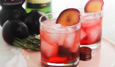 9 Juicy Plum Cocktail Recipes to Elevate Your Drink Game