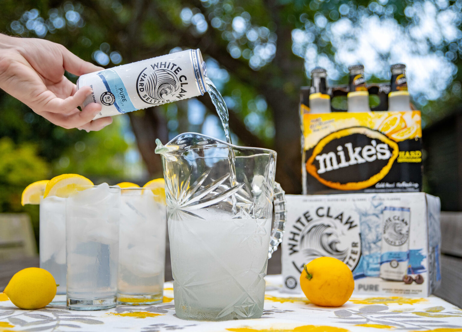 13 Best White Claw Cocktails to Drink
