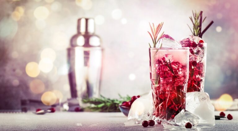 13 Best Winter Vodka Cocktails to Drink