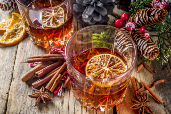 19 Best Winter Whiskey Cocktails to Try