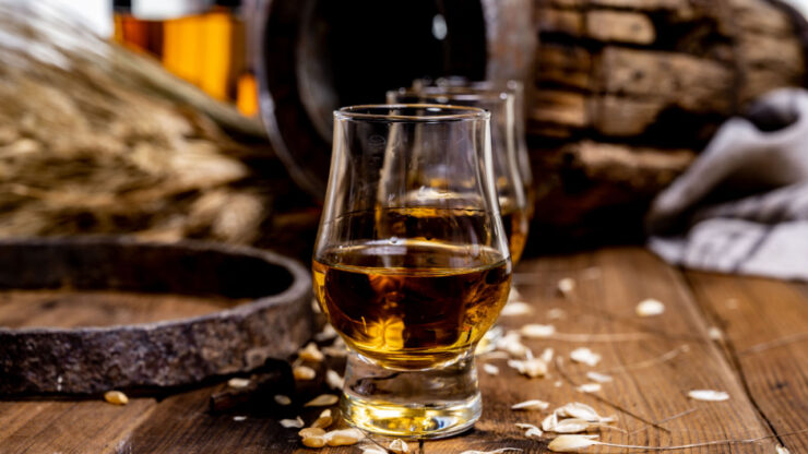 35 Whiskey Terms: A Complete Glossary in 2026 - MyBartender