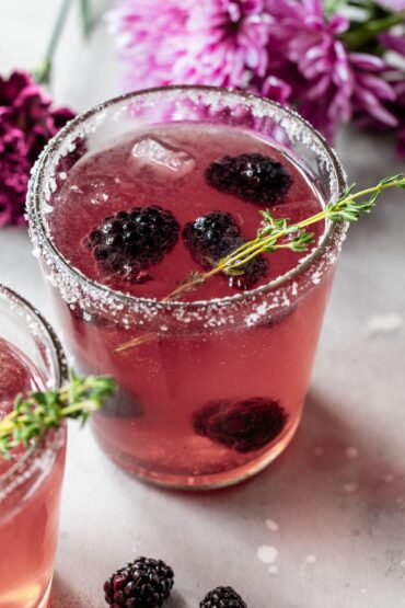 15 Best Blackberry Cocktails to Drink