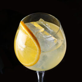 13 Best Mediterranean Cocktails to Drink