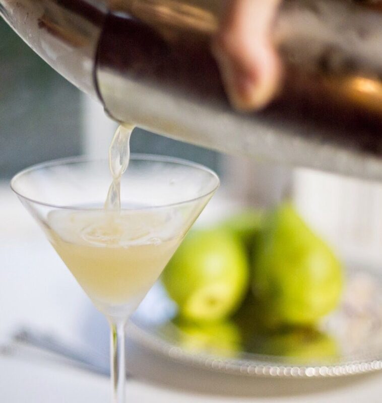 16 Best Pear Vodka Cocktails to Drink