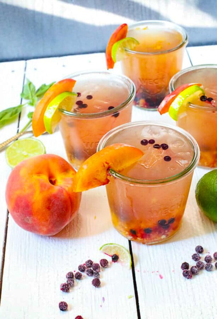 21 Best Summer Vodka Cocktails to Drink