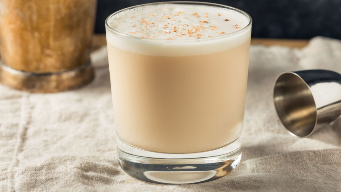 13 Best Milk Cocktails to Drink