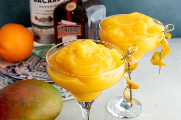 18 Best Mango Cocktails We Recommend