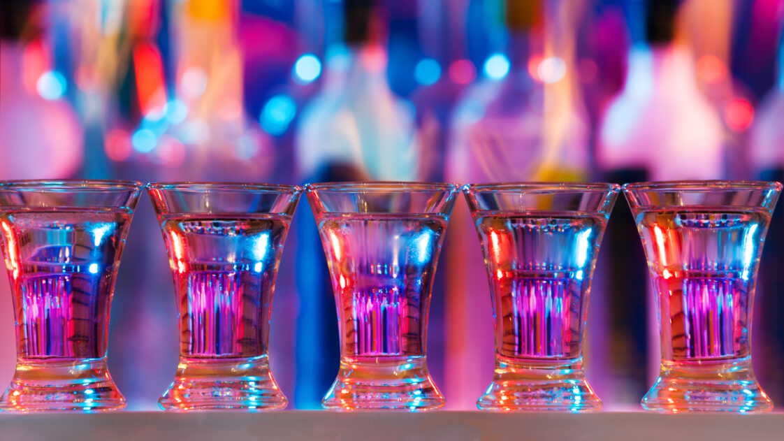 10 Most Popular Types of Cocktail Glasses - MyBartender