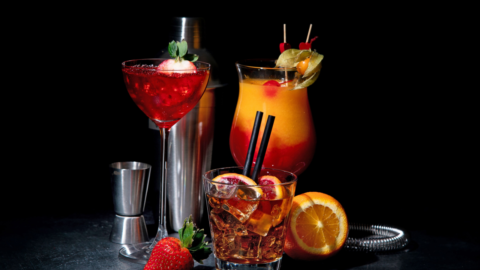 15 Best Classic Vodka Cocktails to Drink