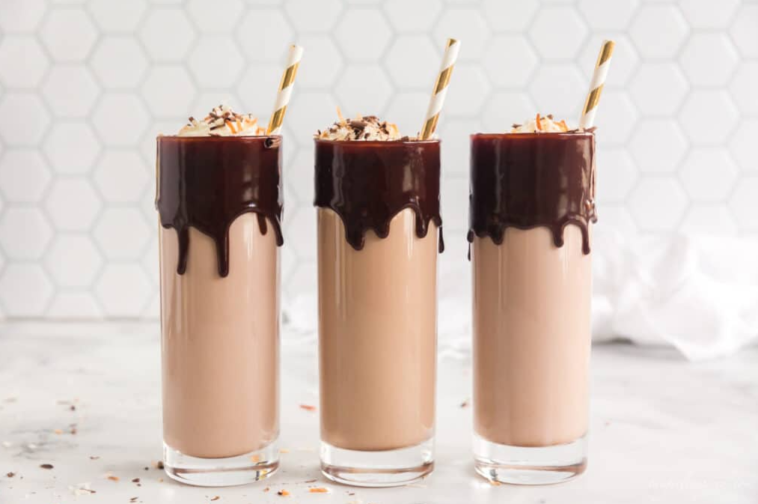 10 Best Coconut Rum Cocktails to Drink