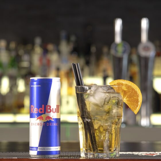 14 Best Drinks to Mix With Smirnoff Strawberry