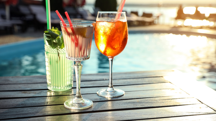 20 Best Poolside Cocktails To Make