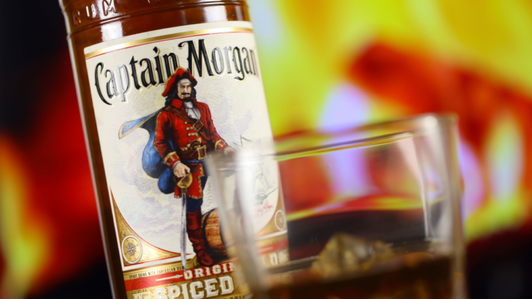 12 Best Mixers for Captain Morgan - MyBartender
