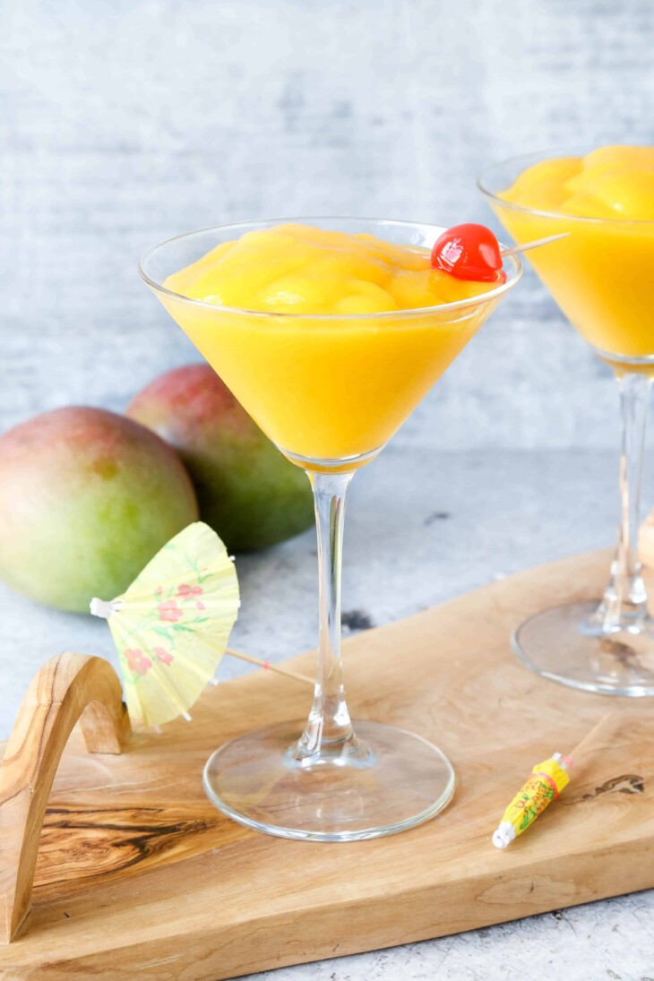 10 Best Frozen Mango Cocktails to Make