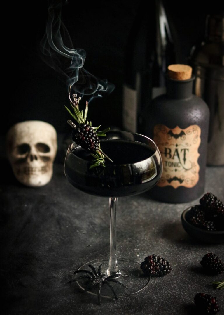 13 Best Black Cocktails to Drink