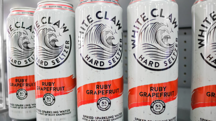 7 Best Grapefruit Hard Seltzers to Drink