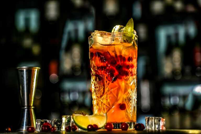 13 Best Cheap Cocktails to Drink