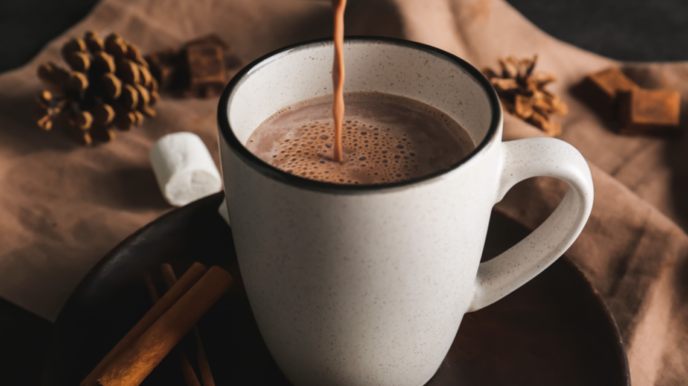 8 Best Drinks to Mix With 99 Bananas