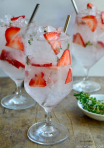11 Best Clear Cocktails to Try