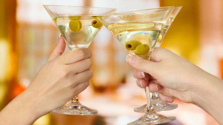 14 Best Classic American Cocktails to Make