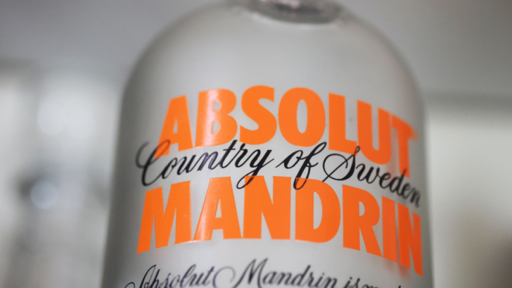 10 Best Drinks to Mix With Absolut Mandarin