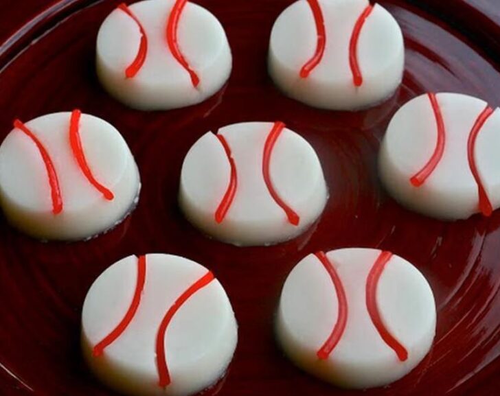8 Best Baseball Cocktails to Try