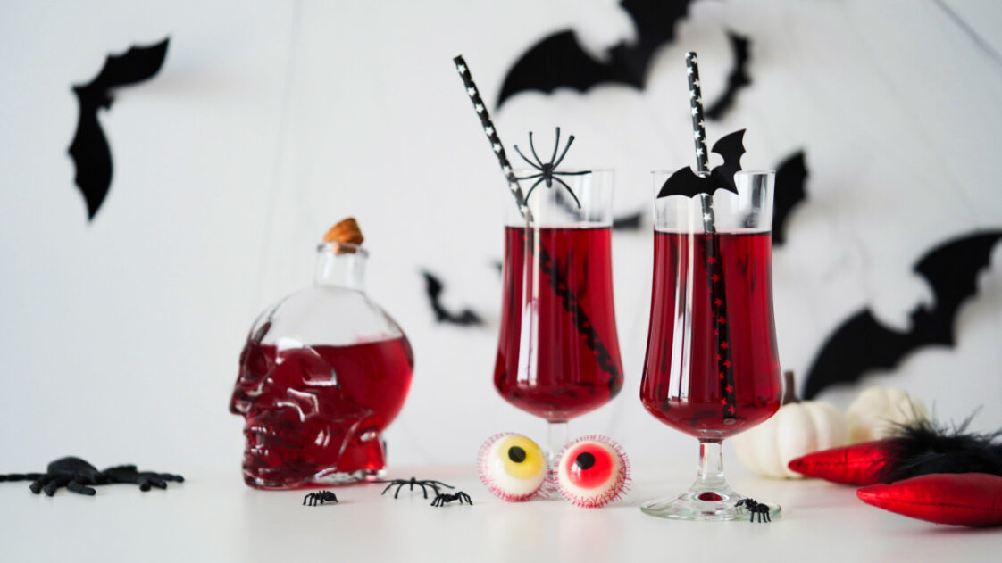 12 Best Vampire Cocktails to Try