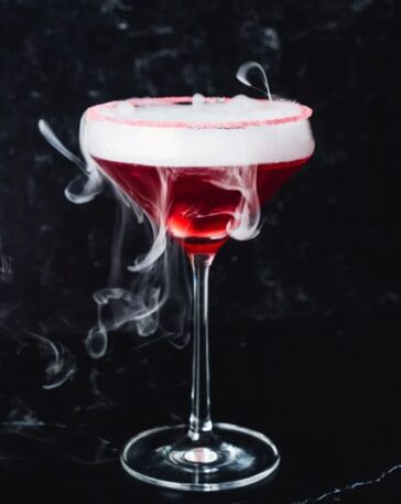 8 Best Vampire Cocktails to Try