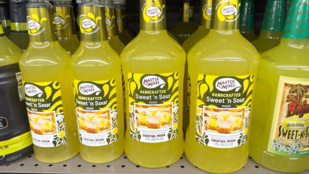 9 Best Sweet and Sour Mixes to Drink