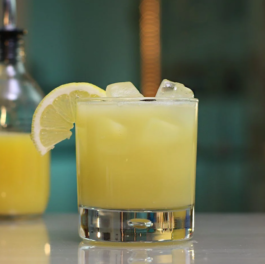 14 Best Greek Cocktails to Drink
