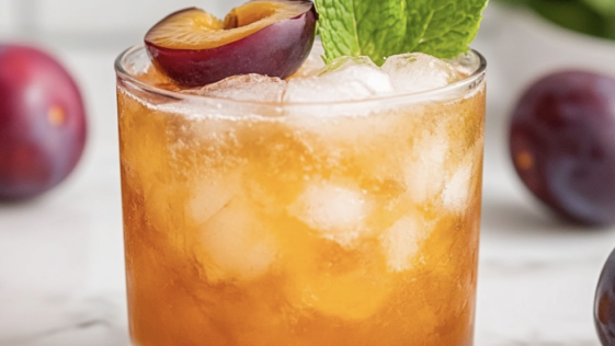 9 Juicy Plum Cocktail Recipes to Elevate Your Drink Game