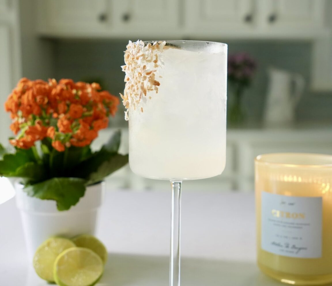 Coconut Yuzu Spritz: A Bright and Tropical Sparkling Drink for Any Occasion