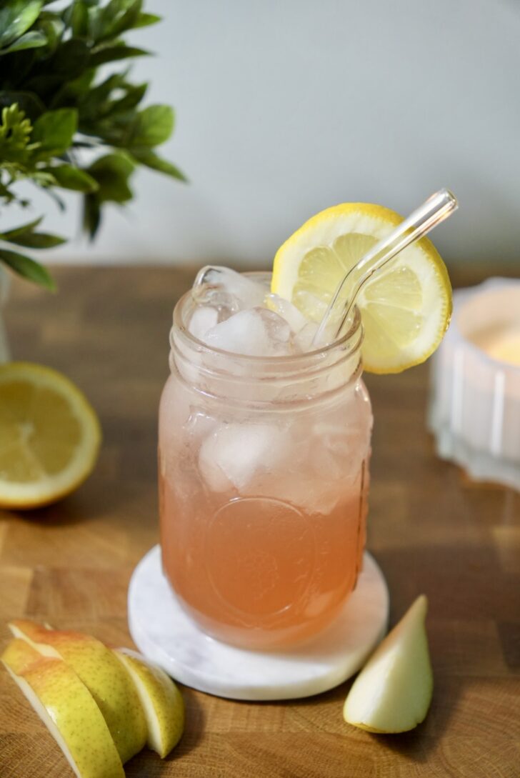 Pomegranate Pear Lemonade