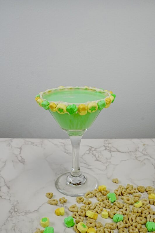 Lucky Charms Martini: A Nostalgic St. Patrick’s Day Cocktail That ...