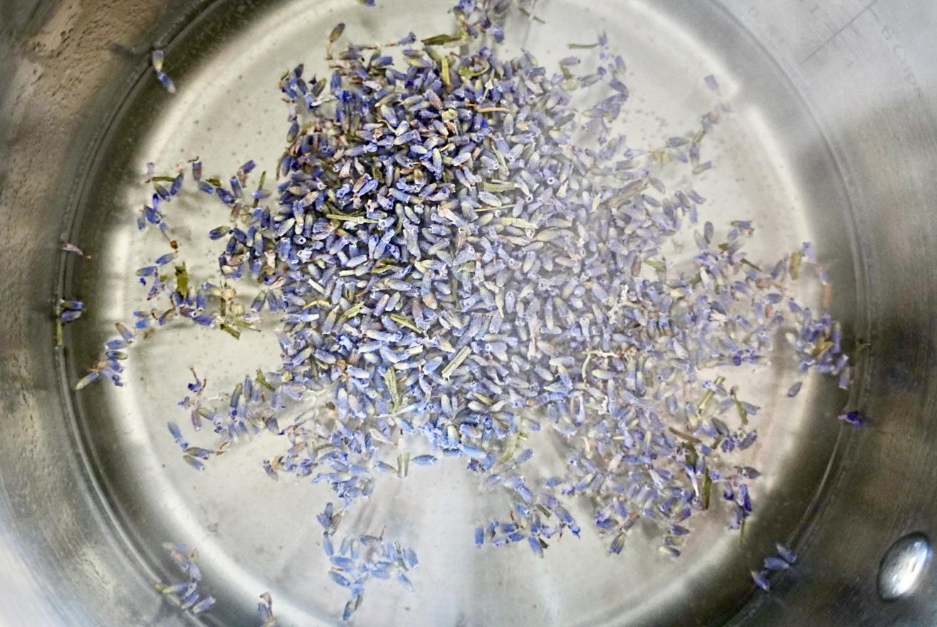 Lavender Simple Syrup Recipe: A Floral Sweetener for Cocktails and Drinks